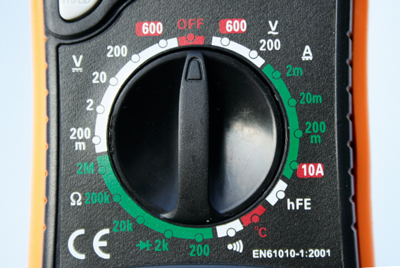 How to check the charge in your Car Battery - GoBatteries